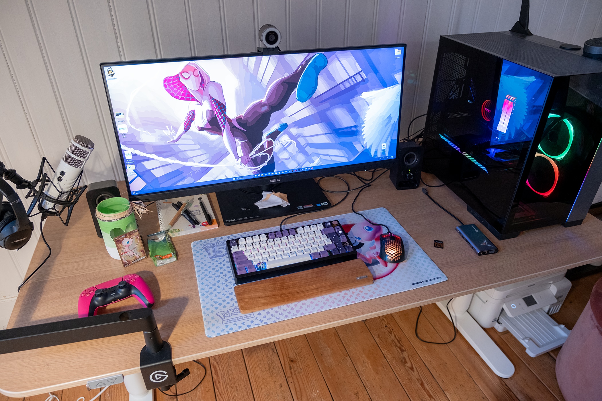 simple desktop setup