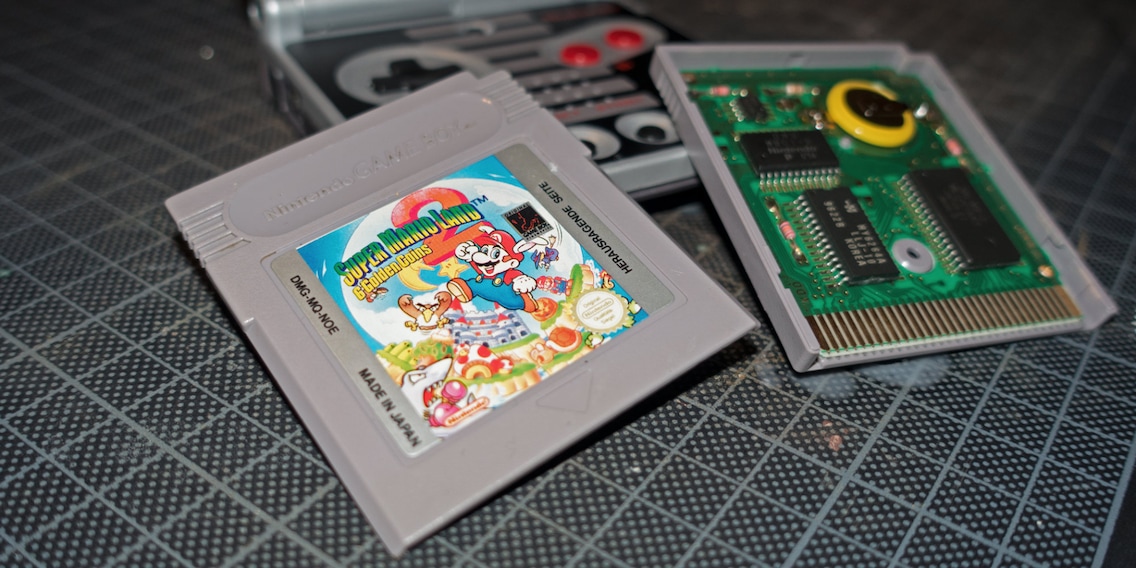 Game Boy memory function: How to change the battery - Galaxus