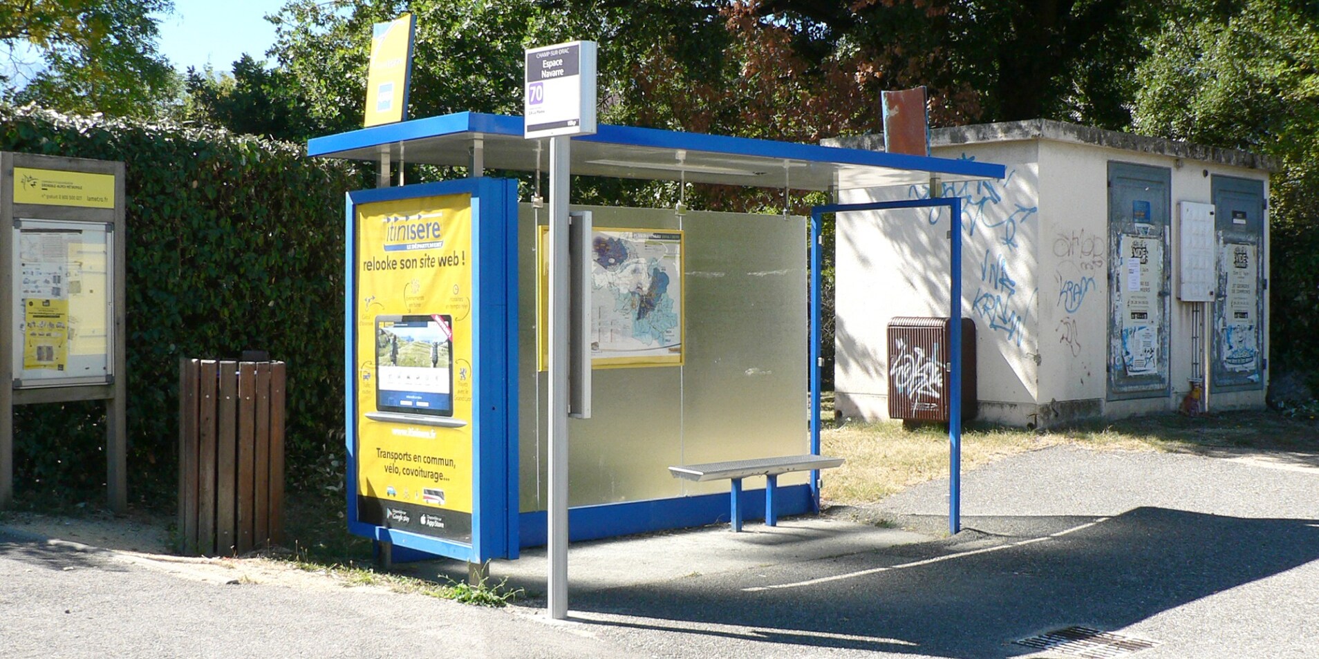 Utrecht: bus stops buzzing with ideas - Galaxus