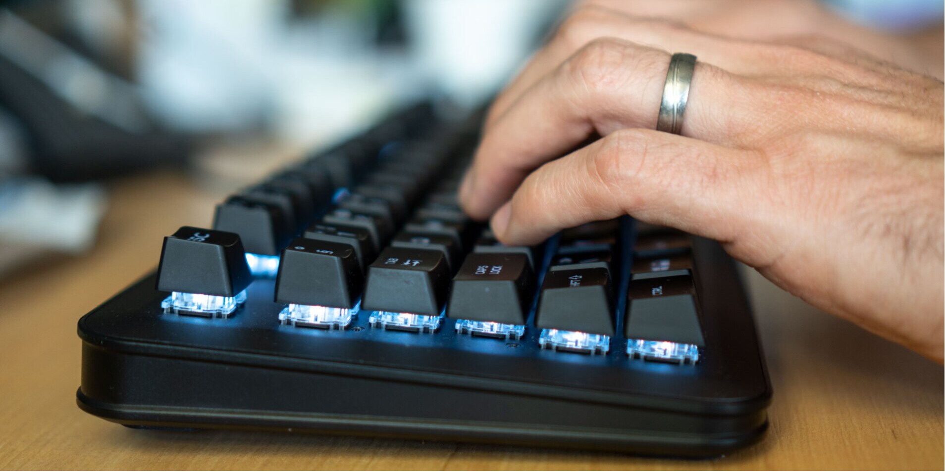 Linear or clicky? With the Qpad MK-95 you get both - Galaxus
