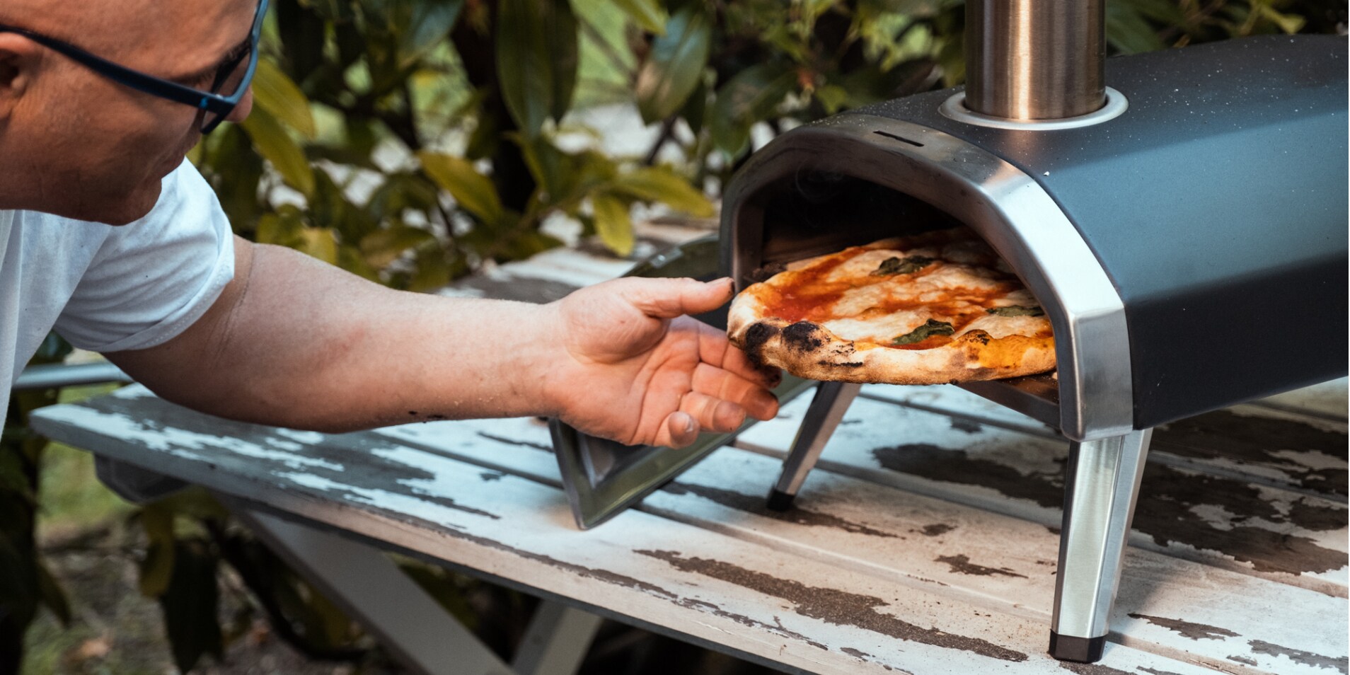 The Ooni Fyra pellet stove tested by Pizzaiolo - Galaxus