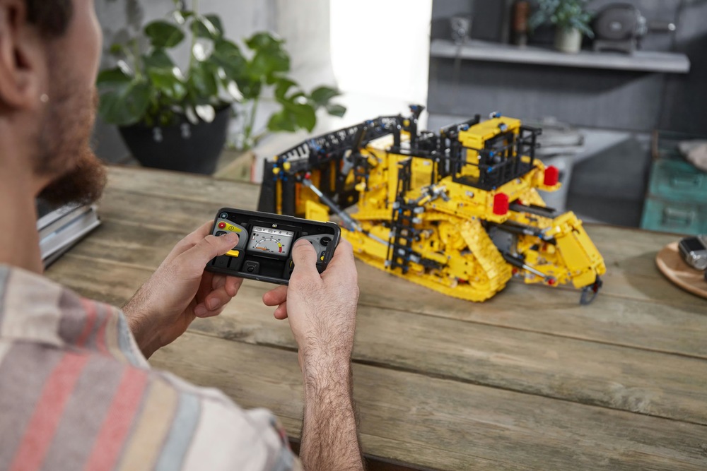 LEGO Cat D11 Bulldozer (42131, LEGO Technic) - kaufen bei Galaxus